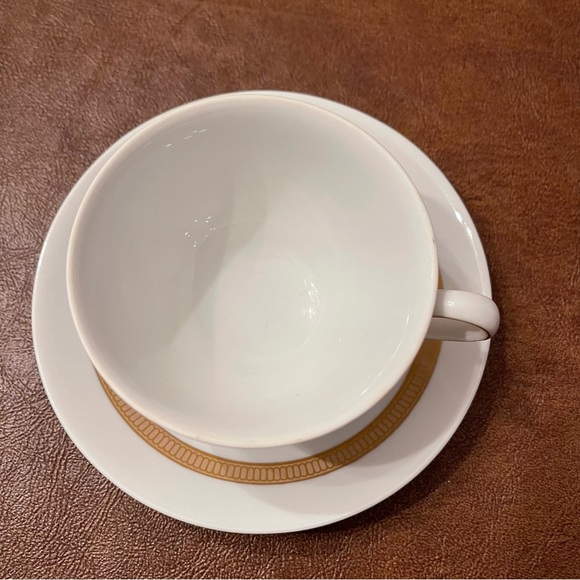 Sango | Dining | Vintage Sango China Tea Cups Saucersmultiples ...